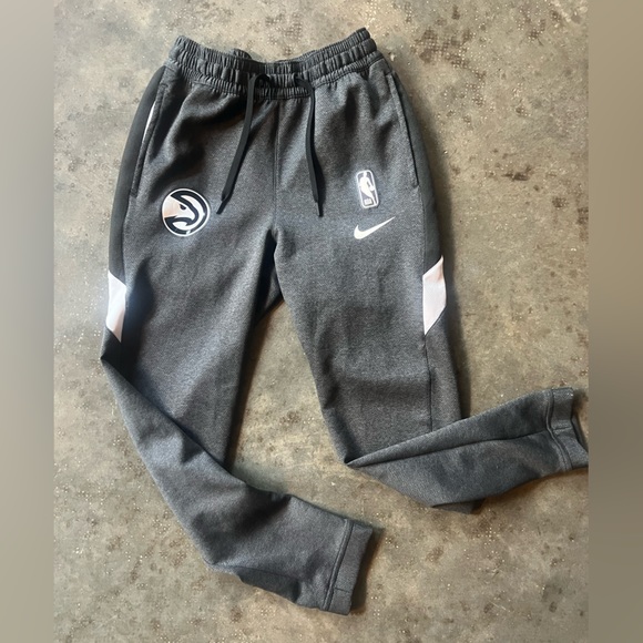 Nike | Pants | Mens Nike Dri Fit Nba Atlanta Hawks Basketball On Court ...